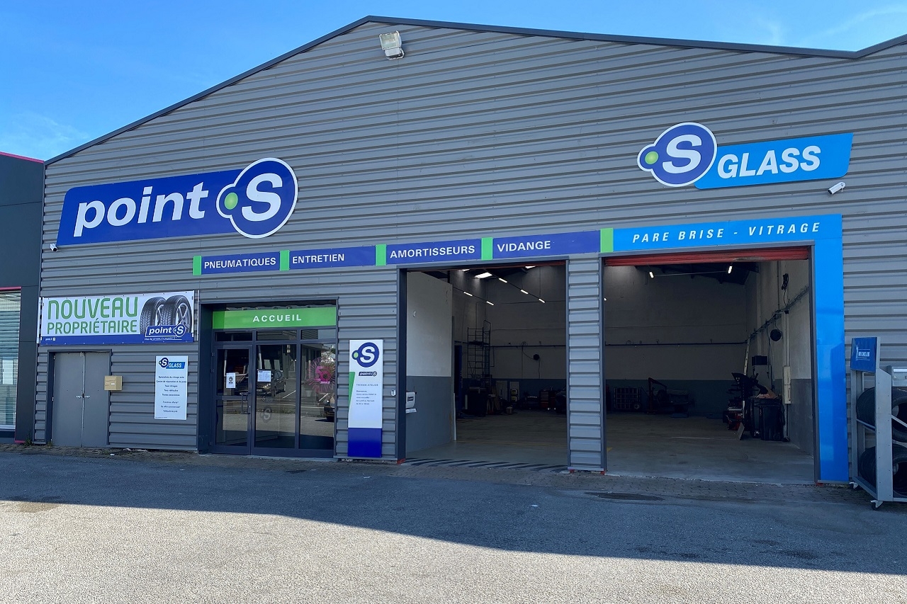 Point S Glass inaugure sa 100e baie